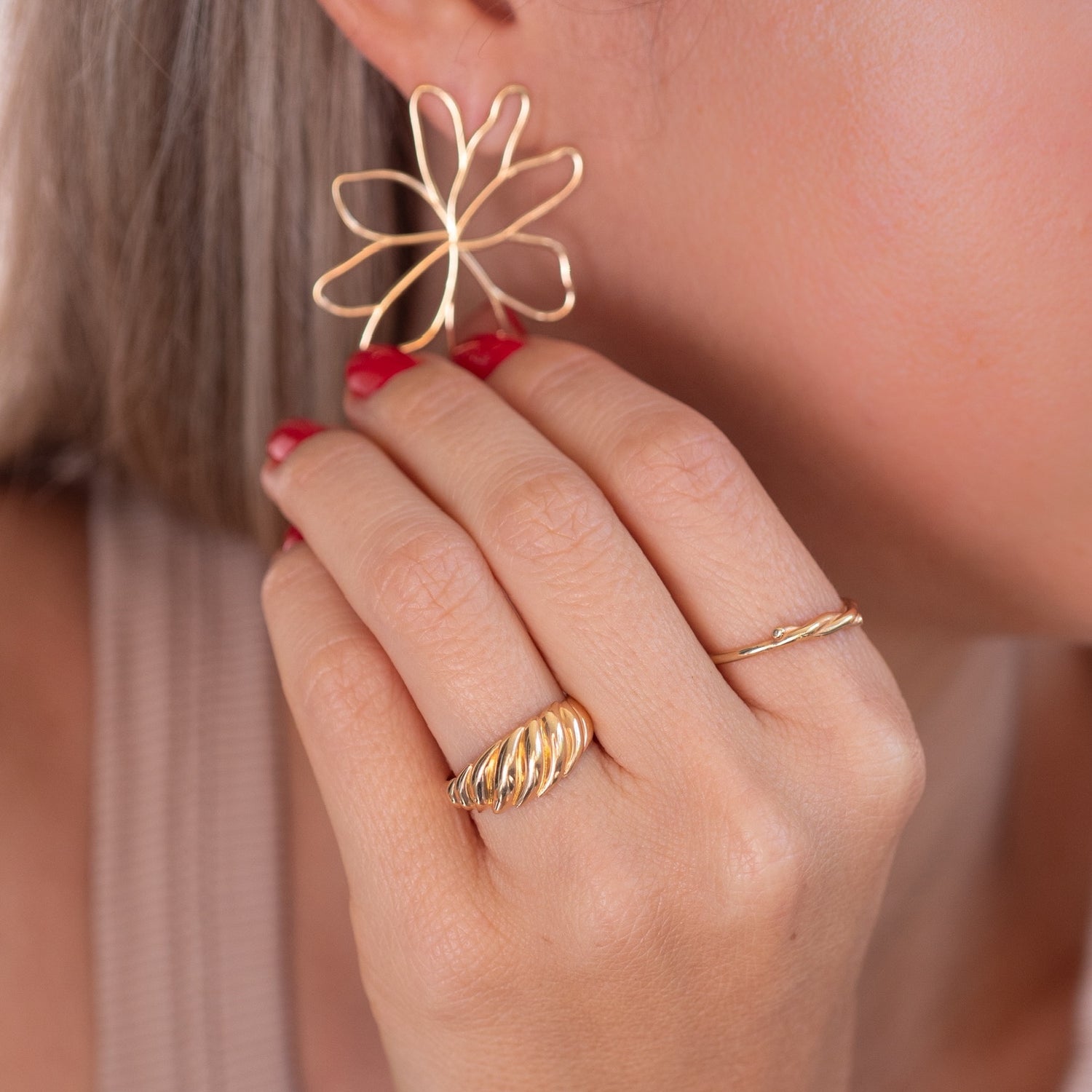 Anillo Cora Gold – CLAUDIA NAVARRO